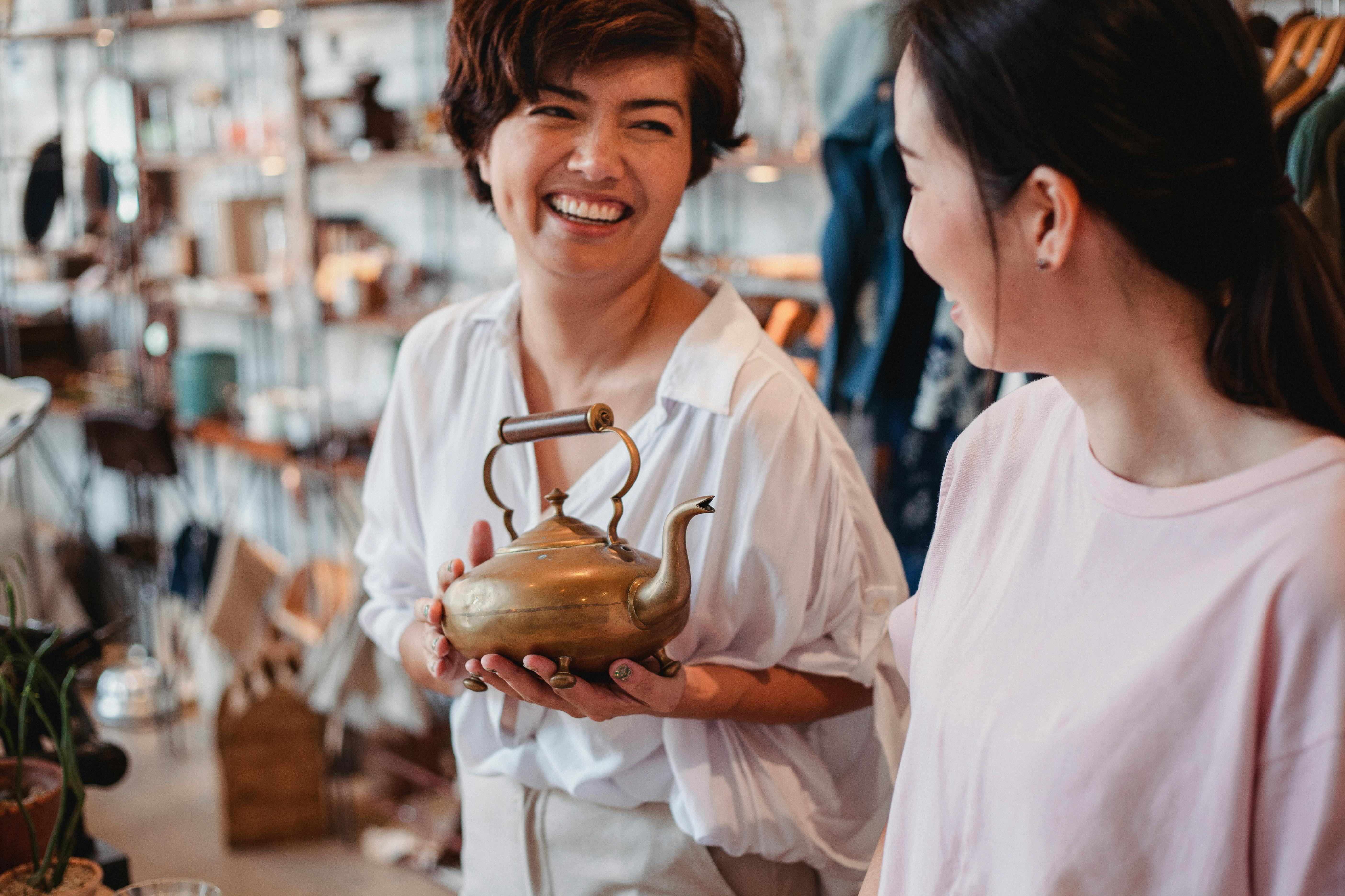 How to Find and Attract the Best Consignors for Your Store