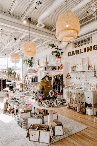 7 Tips to Elevate Your Resale Store with Visual Merchandising