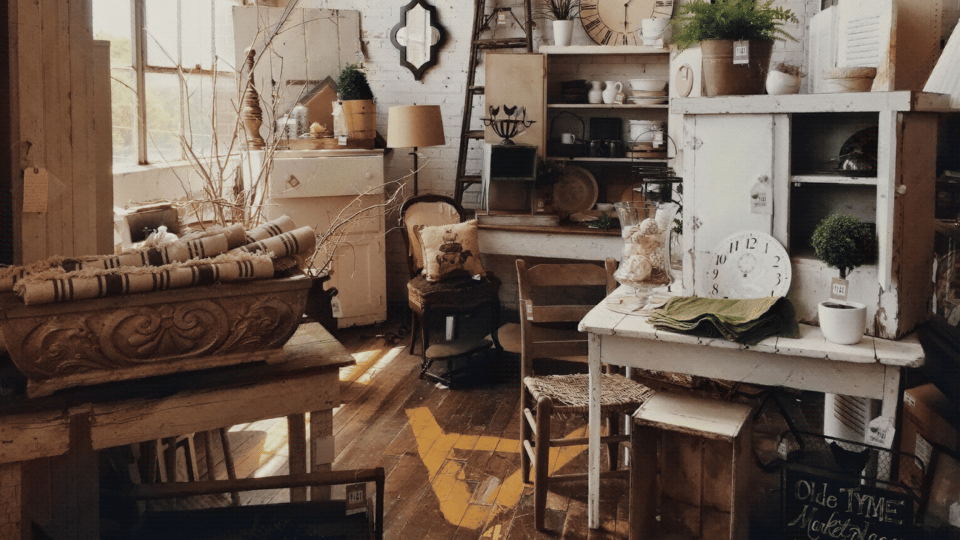 Choose One Of These Store Layout Designs | SimpleConsign